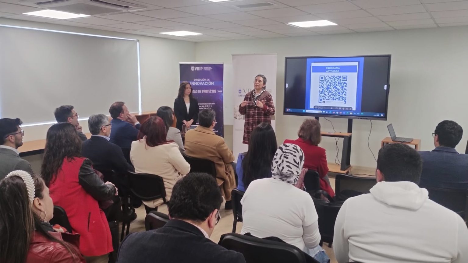 Ceremonia de reconocimiento a los representantes de proyectos de ...